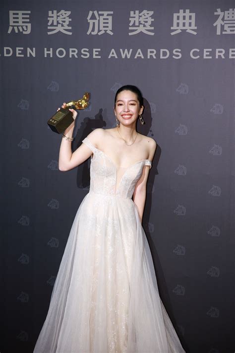 【2021 金馬獎】張震、賈靜雯奪影帝、影后、《瀑布》四項大獎成為今年大贏家！第 58 屆金馬獎完整得獎名單揭曉！ Gq Taiwan