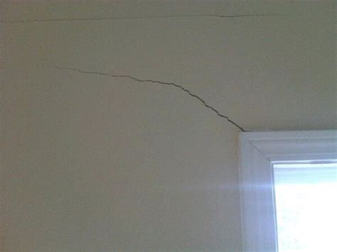 Cracks In Drywall Grout And Caulking Cosmetic Or Structural Gayler
