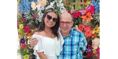 La esposa de Jota Mario levantó pasiones posando en un pequeño bikini