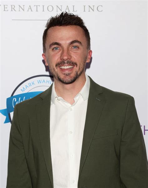 Frankie Muniz Says Hes Never Had A Sip Of Alcohol And I Dont Have A