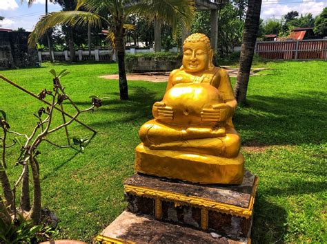 Wat Don Sidaram Thai Temple w Makara วดดอนสดาราม