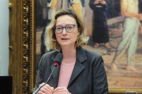 PT deve formalizar Maria do Rosário à prefeitura de Porto Alegre Banda B