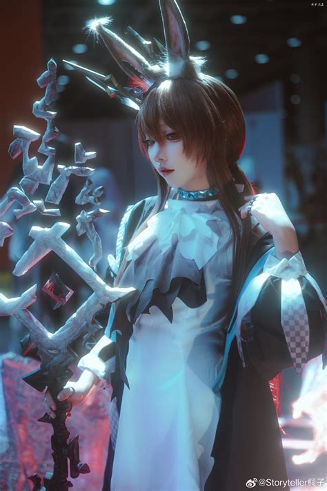 Cosplay 追迹日落以西 明日方舟 阿米娅升变医疗storyteller桐子 米卡插画mikagogo