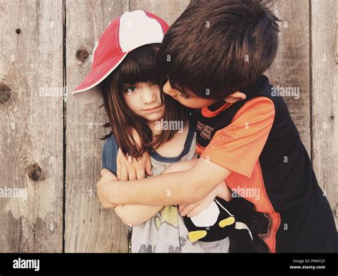 Frère Et Soeur Banque De Photographies Et Dimages à Haute Résolution