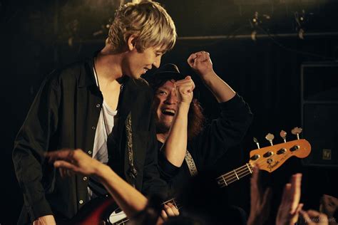 竹下麻衣子 Irabbits On Twitter 最近のワンマンライブは終わった後の多幸感が凄い。 大阪ワンマン、本当に本当にありがとう