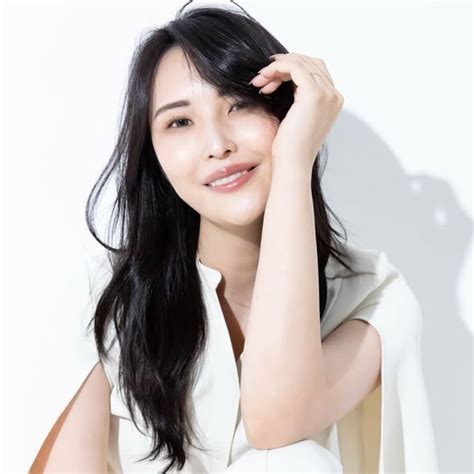 𝐌𝐀𝐌𝐈 𝐓𝐀𝐊𝐀𝐄𝐒𝐔 高江洲真美 Takaesumami • Threads Say More