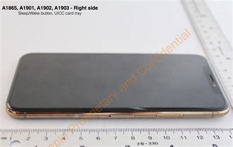 iPhone X засветился в золотом цвете