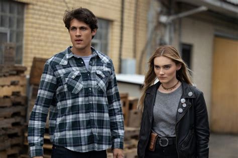 The Winchesters Cast Real Ages Meg Donnelly Drake Rodger J 14