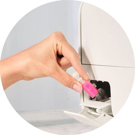 Automatic Nail Polish Device Nimble Beauty