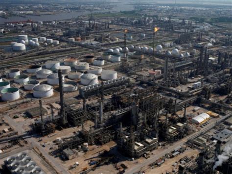 Utilidad de la refinería Deer Park cae deja a Pemex mil mdp Dinero en Imagen