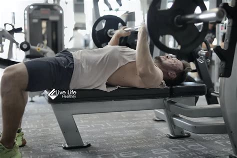 The Battle Of The Titans Bench Press Vs Push Ups Which Reigns