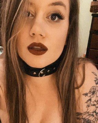 Emily Wickersham Naakt Porno Foto S Gelekt Xxx Sex Beelden App Page Pictoa