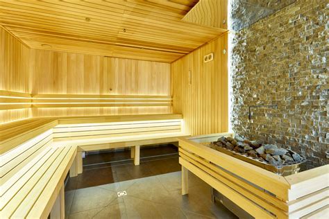 Фитнес клуб Ddx Казань Моки — абонементы от 1700 руб Тренажерный зал групповые занятия цены и