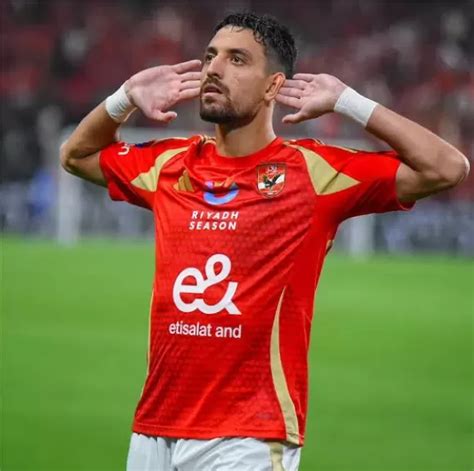 الأهلي يُعلن تفاصيل إصابة طاهر محمد طاهر رياضة النهار