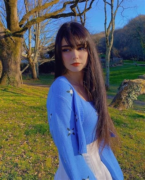 Perfect Body Girl Beautiful Pakistani Dresses Cute Simple Wallpapers