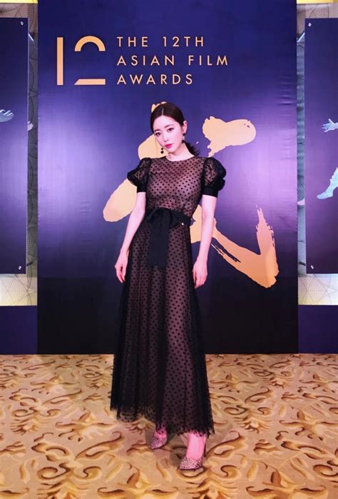 홍수아 ‘아시안 필름 어워드서 블랙 시스루 드레스로 레드카펫 시선 강탈 장은진 기자 톱스타뉴스