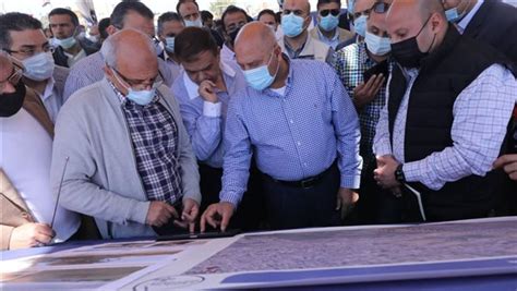 وزير النقل يتابع أعمال الخط الأول من مشروع القطار السريع