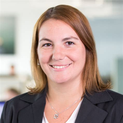 Nina Bachmann Sachbearbeiterin Beverage Logistics Seafreight Logwin