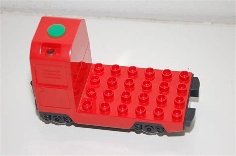 Duplo Red Train Locomotive Motorized Sounds Battery Operated Works 4555960141