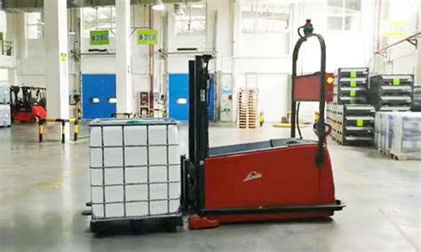 Agv设备调试干嘛的坤厚机器人