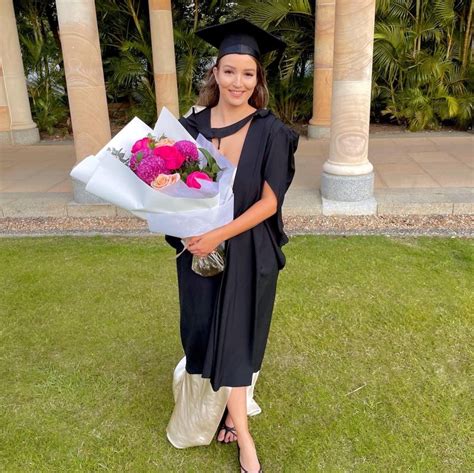 Ruby Mabin On Linkedin This Week I Graduated With A Double Degree In