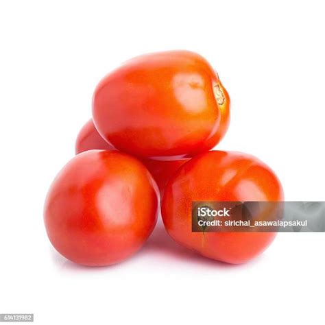 토마토 흰색 바탕에 흰색 배경 구도에 대한 스톡 사진 및 기타 이미지 구도 떨어짐 빨강 Istock
