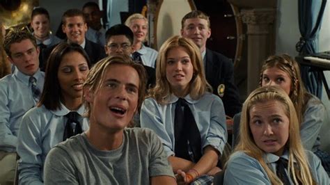 Review Film The Princess Diaries 2001 Gadis Cupu Ternyata Puteri