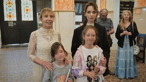 Ирен Кривошиева кръсти децата на Ирена Милянкова СНИМКИ