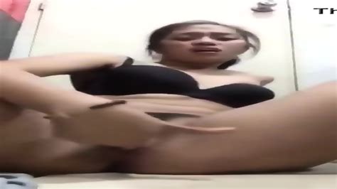 Cantik Kecil Bugil Lagi Masturbasi