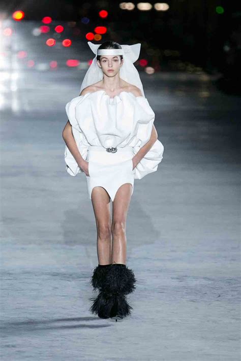 París Fashion Week Yves Saint Laurent Primavera Verano 2018