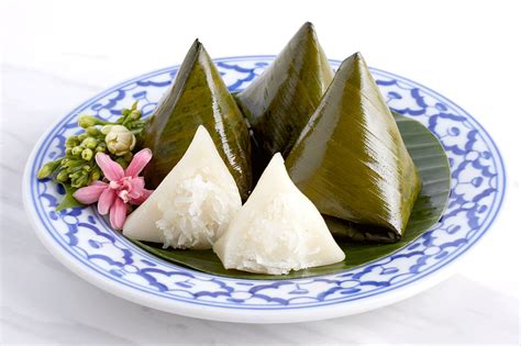 ขนมเทียนไส้หวาน น้ำตาลมิตรผล ใส่ใจทุกขั้นตอนการผลิต เพื่อให้มั่นใจใน