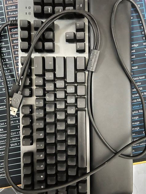 G512 Keyboard Computers And Tech Parts And Accessories Computer Keyboard On Carousell