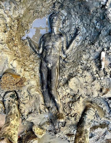 一位垃圾資源回收工發現義大利有史以來最大古代青銅雕像遺址by Sy Tsai Arts And Life News 藝術生活新聞網