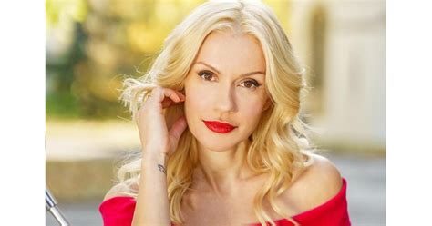 Мария Игнатова пита астролог за всичко