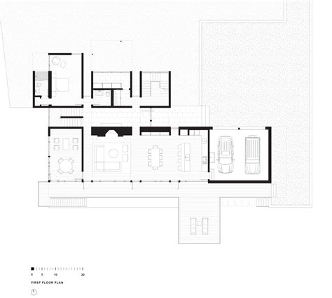 Robert Gurney Clusters Multiple Volumes To Create Maryland Home