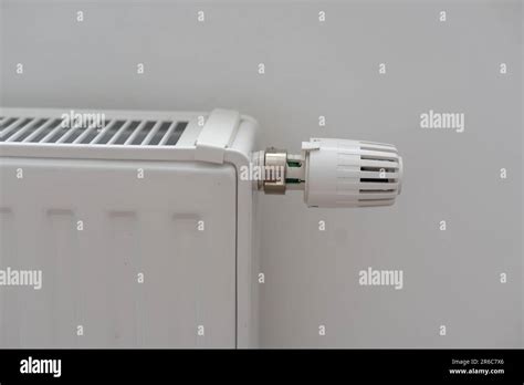 Soupape thermostatique du radiateur Une soupape de régulation de la température du radiateur