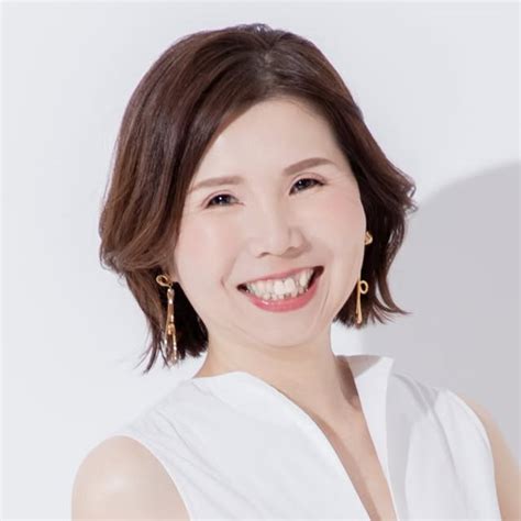 えみ校長【高価格地方サロン集客】 Emi Inaka Salon Threads Say More