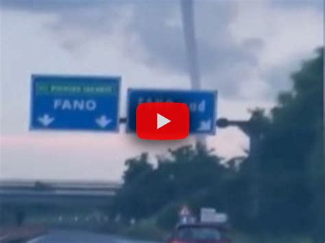 Meteo Cronaca Diretta Video Marche Tromba Marina Spettacolare Al