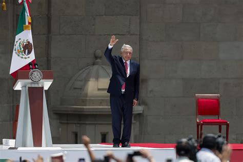 López Obrador No es con muro que se resolverá la migración