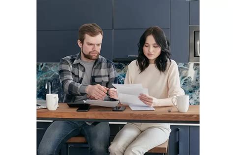 Apa Aturan Pacaran Yang Harus Dilakukan Dengan Teman Sekantor Bisnis