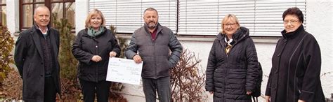 OVB Heimatzeitungen Lions Club spendet 3000 Euro für Rotter Tafel