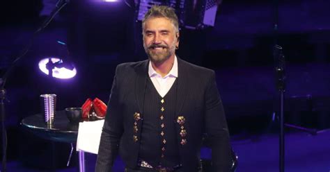 Alejandro Fernández borracho durante un concierto Infórmate y más