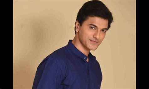 Tv Actor Siddhaanth Surryavanshis Cremated In Mumbai