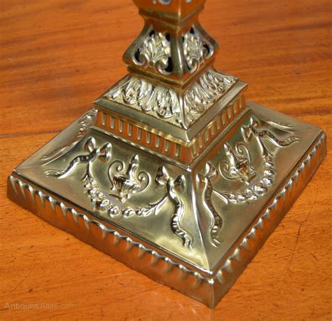 Antiques Atlas Victorian Brass Paraffin Lamp