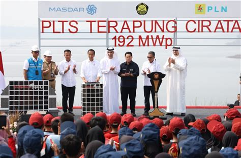 Terbesar Di Asia Tenggara PLTS Terapung Cirata Mulai Beroperasi