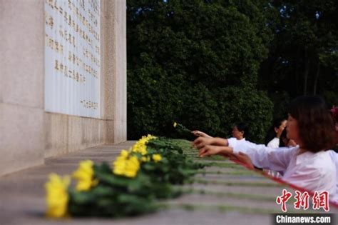 湖北宜昌缅怀革命先烈 弘扬抗战精神 爱国主义 中国青年网