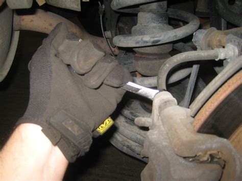 2003 2008 Honda Pilot Rear Brake Pads Replacement Guide 007