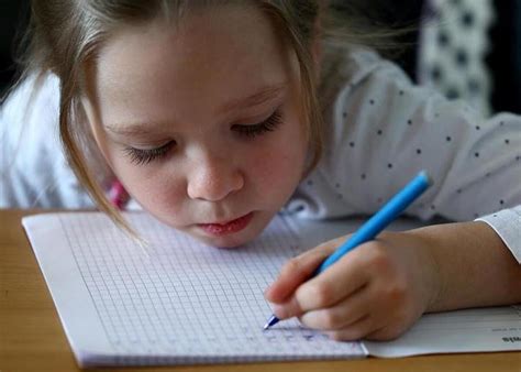 Освіта під час війни школярі стресують а вчителі «вигорають