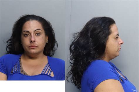 Rocamora Yeneisi 12122022 Miami Dade County Mugshots Zone