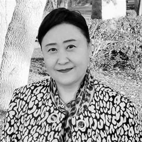 Kristin Sue Kim Agora Gallery